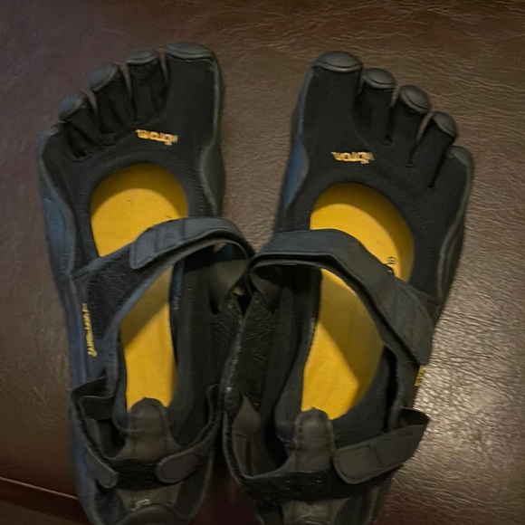 Vibram | Shoes | Child Size 9 For Boys Or Girls Vibram Shoe Fix Rubber ...